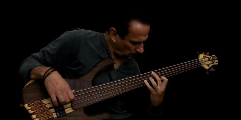 Fernando Gualberto - MGBASS GUITARS